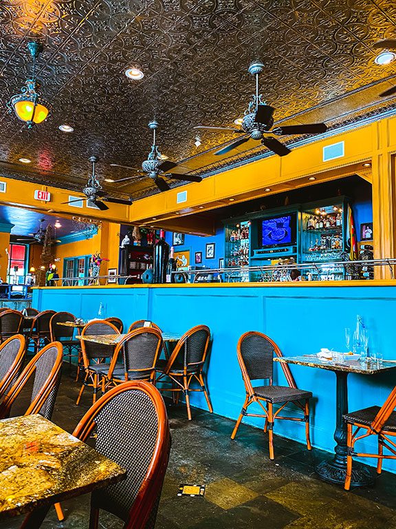 25+ Restaurants in Williamsburg VA for Every Foodie