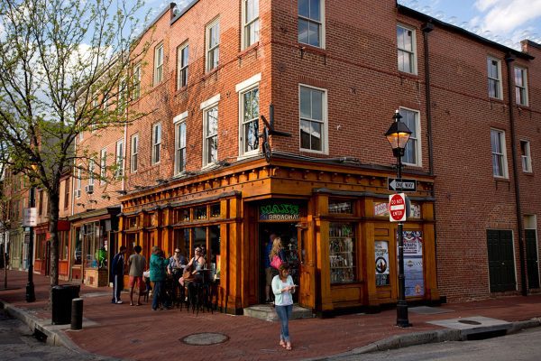 15+ Ultimate Sports Bars In Baltimore to Watch Your Team